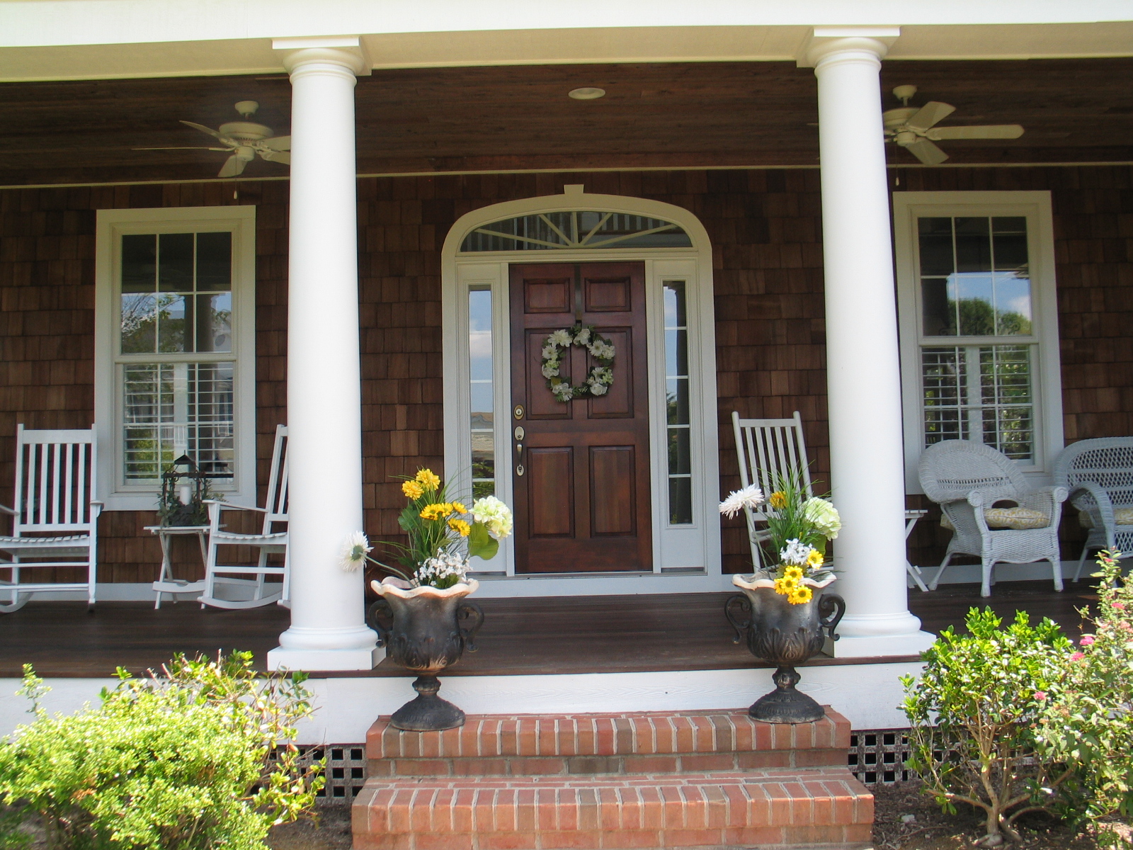 Wood Staining | Lamb's Custom Painting